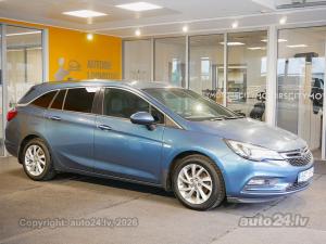 Zils Opel Astra 2017 Tallina, ar dzinēja tilpumu 1.40 L un nobraukumu 130 tūkst. km par 8990 €, foto  vietnē AUTOMOTO.COM.LV
