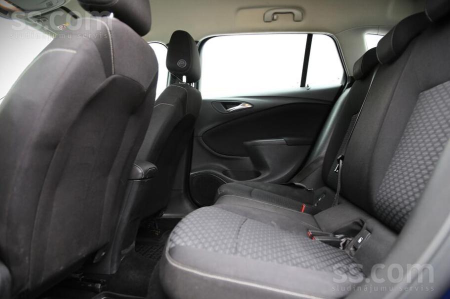 Zils Opel Astra 2017 Rīga, ar dzinēja tilpumu 1.60 L un nobraukumu 259 tūkst. km par 5795 €, foto 14 vietnē AUTOMOTO.COM.LV