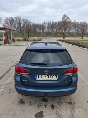 Синий Опель Астра 2017 в Айзкраукле, объемом двигателя 1.60 л и пробегом 335 тыс. км за 3500 €, фото 10 на AUTOMOTO.COM.LV