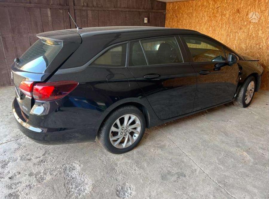 Zils Opel Astra 2018 Marijampole, ar dzinēja tilpumu 1.00 L un nobraukumu 120 tūkst. km par 3200 €, foto 4 vietnē AUTOMOTO.COM.LV