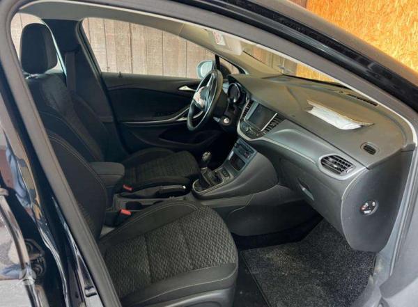 Zils Opel Astra 2018 Marijampole, ar dzinēja tilpumu 1.00 L un nobraukumu 120 tūkst. km par 3200 €, foto 5 vietnē AUTOMOTO.COM.LV