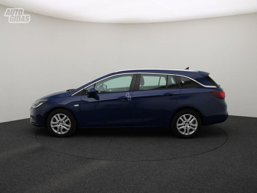 Blue Opel Astra 2018 in Vilnius, with an engine capacity of 1.60 L and mileage of 171 thousand km for 7999 €, photo 6 on AUTOMOTO.COM.LV
