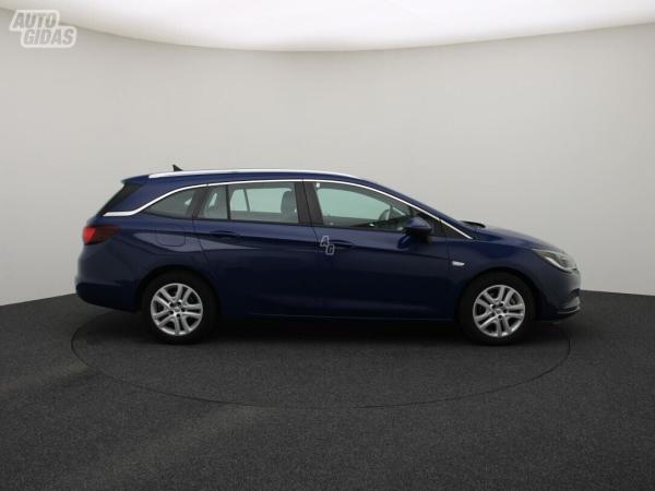 Blue Opel Astra 2018 in Vilnius, with an engine capacity of 1.60 L and mileage of 171 thousand km for 7999 €, photo 9 on AUTOMOTO.COM.LV