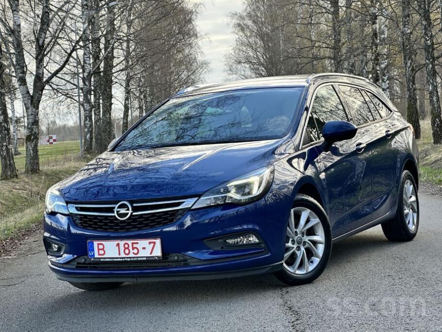 Blue Opel Astra 2018 in Tukums, with an engine capacity of 1.60 L and mileage of 225 thousand km for 6390 €, photo 4 on AUTOMOTO.COM.LV
