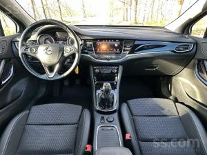 Blue Opel Astra 2018 in Tukums, with an engine capacity of 1.60 L and mileage of 225 thousand km for 6390 €, photo 12 on AUTOMOTO.COM.LV