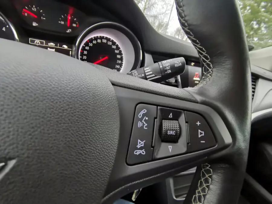 Zils Opel Astra 2018 Kuldīga, ar dzinēja tilpumu 1.60 L un nobraukumu 147 tūkst. km par 8100 €, foto 14 vietnē AUTOMOTO.COM.LV