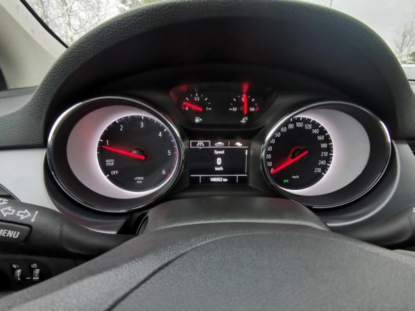 Zils Opel Astra 2018 Rīga, ar dzinēja tilpumu 1.60 L un nobraukumu 147 tūkst. km par 8100 €, foto 9 vietnē AUTOMOTO.COM.LV