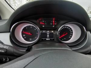 Blue Opel Astra 2018 in Riga, with an engine capacity of 1.60 L and mileage of 147 thousand km for 8100 €, photo 10 on AUTOMOTO.COM.LV