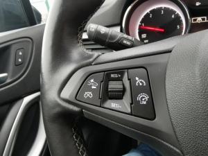 Blue Opel Astra 2018 in Riga, with an engine capacity of 1.60 L and mileage of 147 thousand km for 8100 €, photo 15 on AUTOMOTO.COM.LV