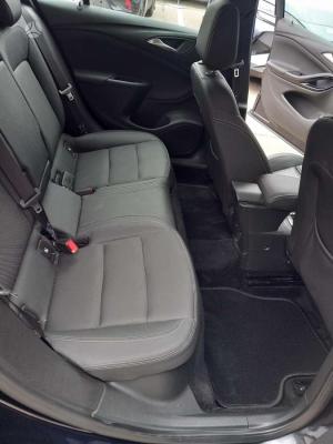 Blue Opel Astra 2018 in Vilnius, with an engine capacity of 1.60 L and mileage of 233 thousand km for 10300 €, photo 8 on AUTOMOTO.COM.LV