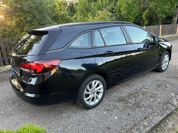 Blue Opel Astra 2018 in Vilkaviskis, with an engine capacity of 1.00 L and mileage of 120 thousand km for 2200 €, photo 4 on AUTOMOTO.COM.LV