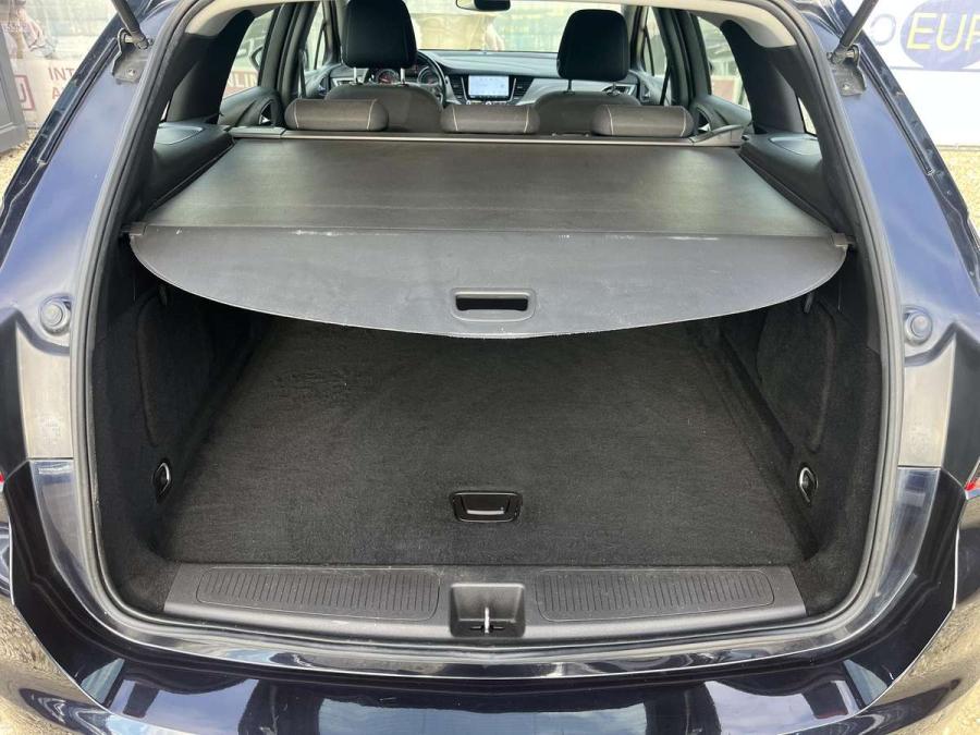Blue Opel Astra 2018 in Kaunas, with an engine capacity of 1.60 L and mileage of 136 thousand km for 6850 €, photo 16 on AUTOMOTO.COM.LV