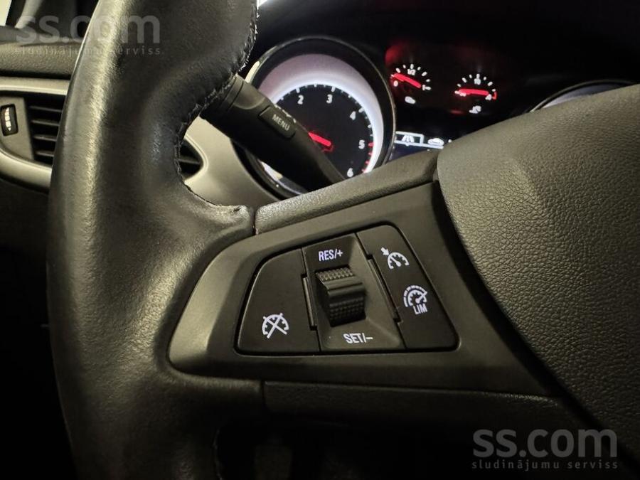 Синий Опель Астра 2019 в Тукумс, объемом двигателя 1.60 л и пробегом 110 тыс. км за 7900 €, фото 8 на AUTOMOTO.COM.LV