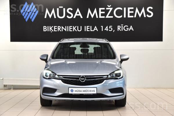 Синий Опель Астра 2019 в Рига, объемом двигателя 1.40 л и пробегом 129 тыс. км за 12990 €, фото 2 на AUTOMOTO.COM.LV