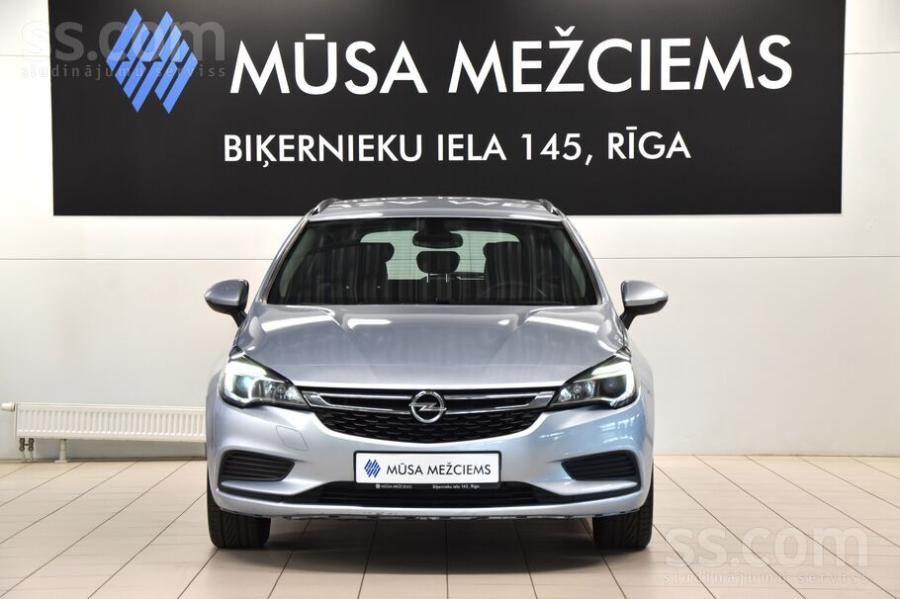Blue Opel Astra 2019 in Riga, with an engine capacity of 1.40 L and mileage of 129 thousand km for 12990 €, photo 3 on AUTOMOTO.COM.LV