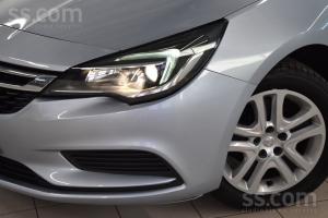 Blue Opel Astra 2019 in Riga, with an engine capacity of 1.40 L and mileage of 129 thousand km for 12990 €, photo 11 on AUTOMOTO.COM.LV