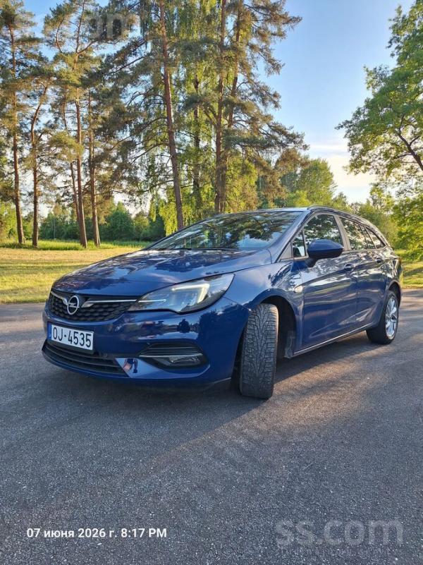 Blue Opel Astra 2020 in Bauska, with an engine capacity of 1.50 L and mileage of 168 thousand km for 8000 €, photo 5 on AUTOMOTO.COM.LV
