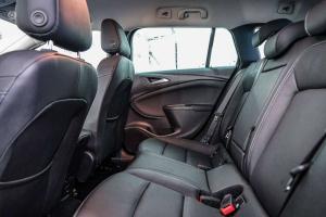 Blue Opel Astra 2020 in Kaunas, with an engine capacity of 1.20 L and mileage of 178 thousand km for 8290 €, photo 10 on AUTOMOTO.COM.LV