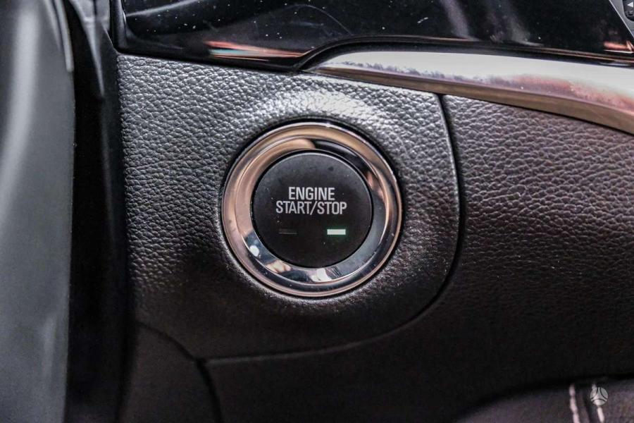 Blue Opel Astra 2020 in Kaunas, with an engine capacity of 1.20 L and mileage of 178 thousand km for 8290 €, photo 21 on AUTOMOTO.COM.LV