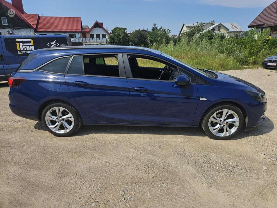 Blue Opel Astra 2020 in Kaunas, with an engine capacity of 1.50 L and mileage of 148 thousand km for 6000 €, photo 4 on AUTOMOTO.COM.LV