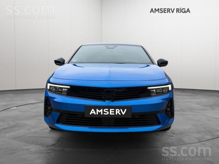 Blue Opel Astra 2023 in Riga, with an engine capacity of 1.50 L and mileage of 147 thousand km for 17900 €, photo 6 on AUTOMOTO.COM.LV