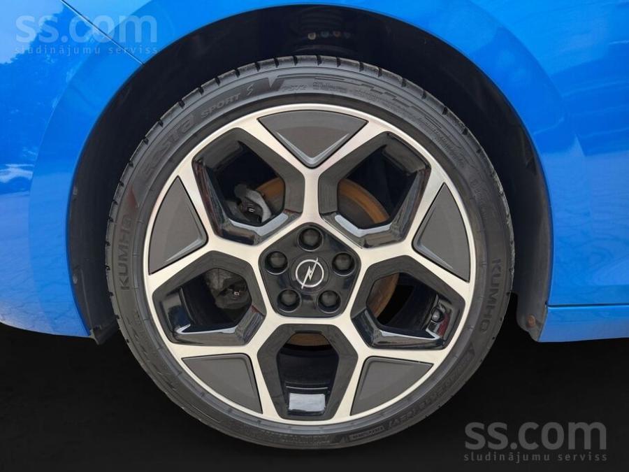 Blue Opel Astra 2023 in Riga, with an engine capacity of 1.50 L and mileage of 147 thousand km for 17900 €, photo 16 on AUTOMOTO.COM.LV