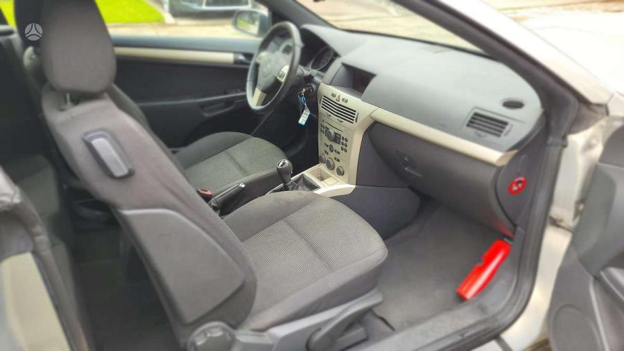 Brūns Opel Astra 2006 Šauļi, ar dzinēja tilpumu 1.60 L un nobraukumu 112 tūkst. km par 2850 €, foto 27 vietnē AUTOMOTO.COM.LV