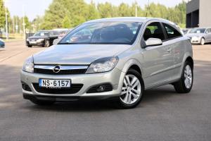Brown Opel Astra 2010 in Jelgava, with an engine capacity of 1.70 L and mileage of 322 thousand km for 1990 €, photo  on AUTOMOTO.COM.LV