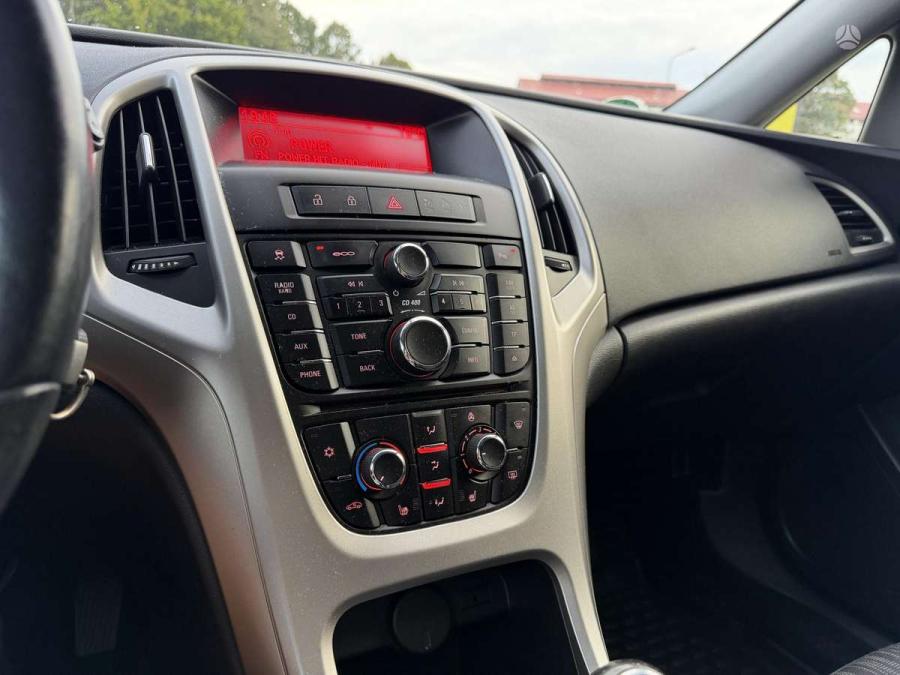 Brūns Opel Astra 2011 Kauņa, ar dzinēja tilpumu 1.69 L un nobraukumu 303 tūkst. km par 2200 €, foto 9 vietnē AUTOMOTO.COM.LV