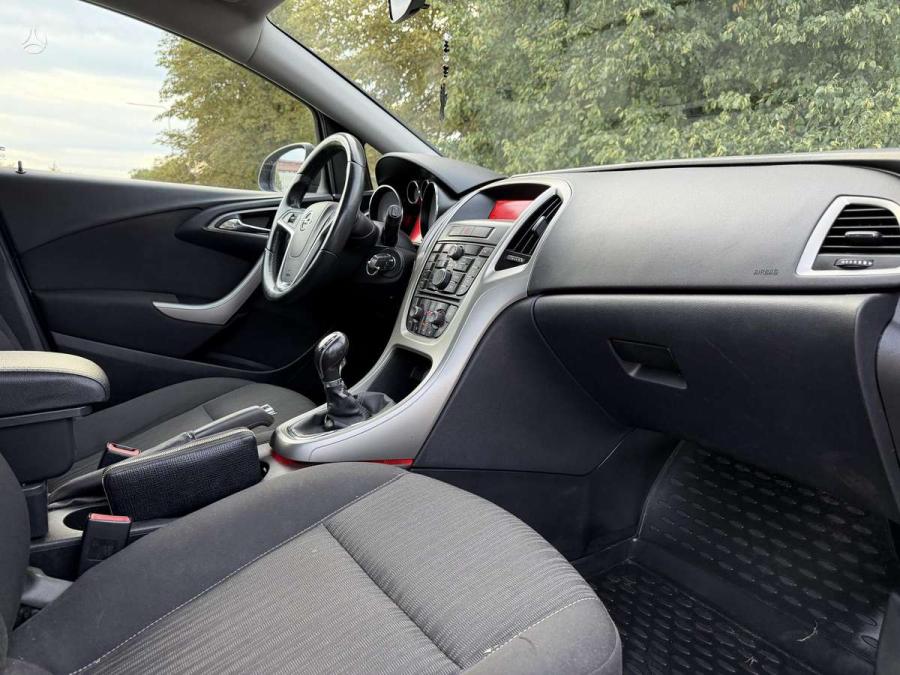 Brūns Opel Astra 2011 Kauņa, ar dzinēja tilpumu 1.69 L un nobraukumu 303 tūkst. km par 2200 €, foto 10 vietnē AUTOMOTO.COM.LV