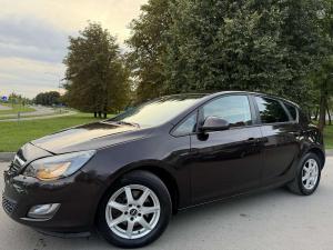 Brūns Opel Astra 2011 Kauņa, ar dzinēja tilpumu 1.69 L un nobraukumu 303 tūkst. km par 2200 €, foto 14 vietnē AUTOMOTO.COM.LV
