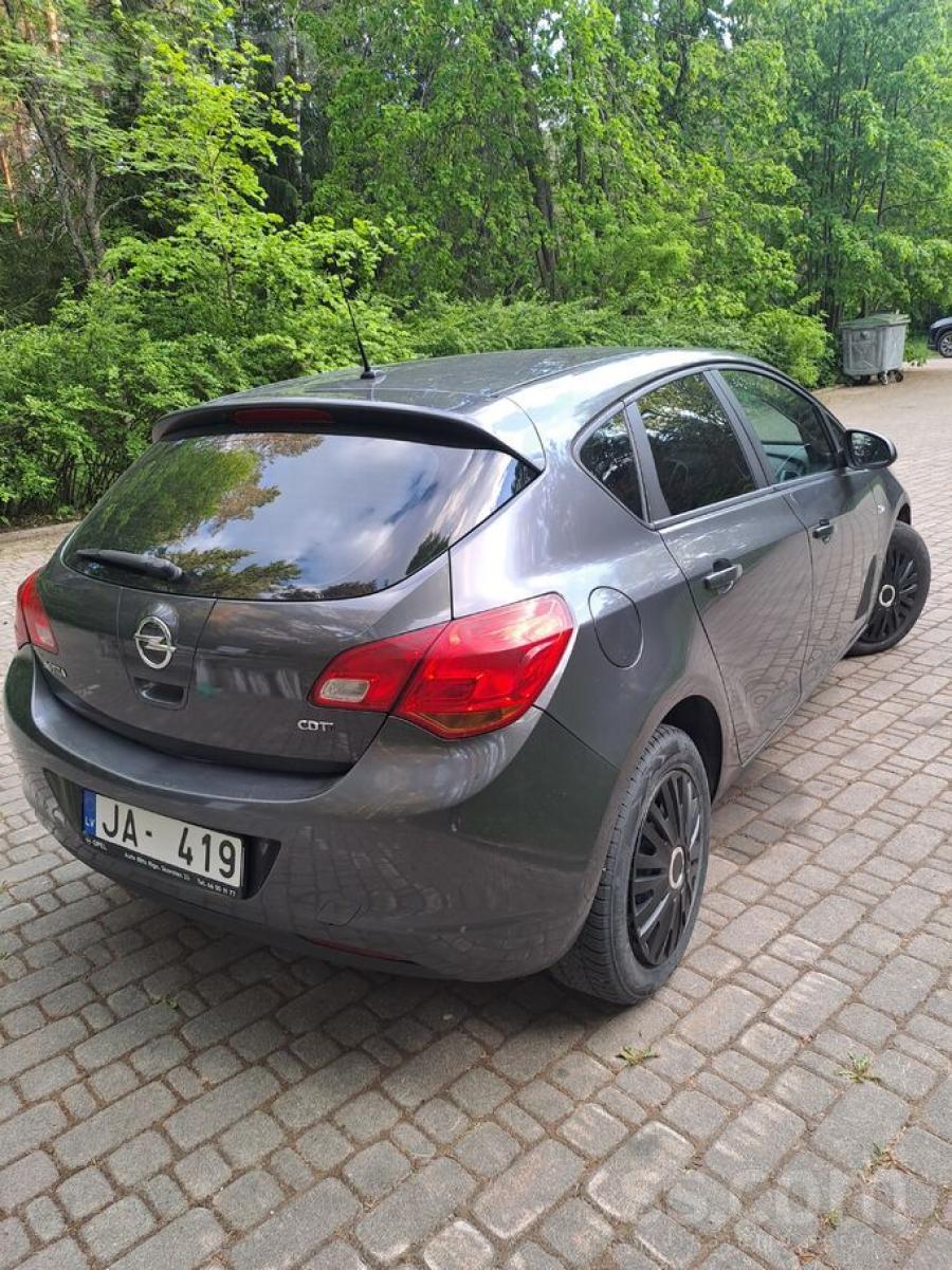 Brūns Opel Astra 2012 Rēzekne, ar dzinēja tilpumu 1.70 L un nobraukumu 0 tūkst. km par 2900 €, foto 5 vietnē AUTOMOTO.COM.LV