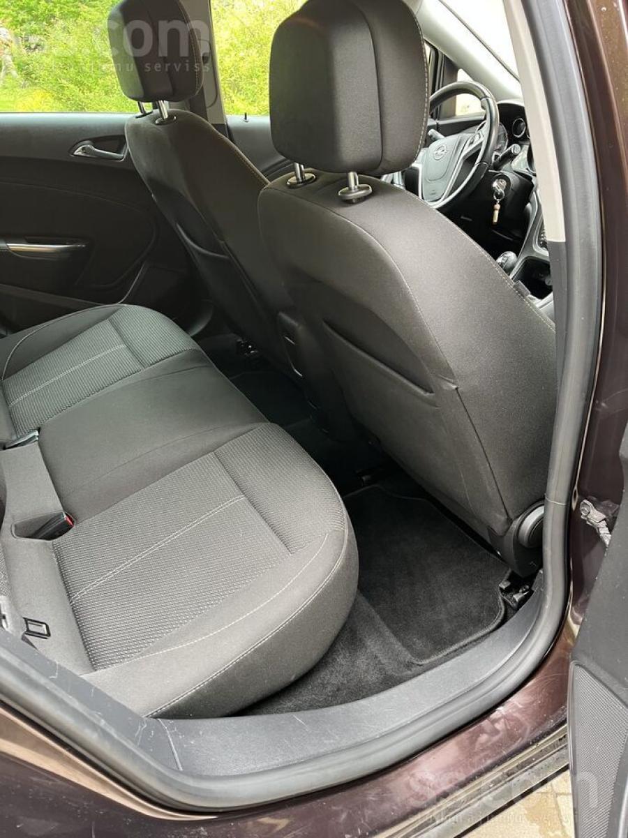 Brūns Opel Astra 2012 Rīga, ar dzinēja tilpumu 1.70 L un nobraukumu 189 tūkst. km par 4990 €, foto 8 vietnē AUTOMOTO.COM.LV
