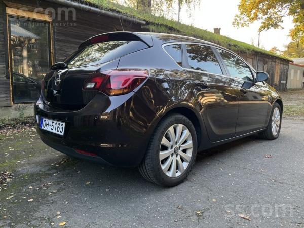 Brūns Opel Astra 2012 Rīga, ar dzinēja tilpumu 1.70 L un nobraukumu 255 tūkst. km par 4290 €, foto 3 vietnē AUTOMOTO.COM.LV