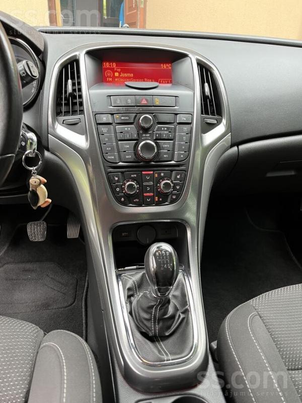 Brūns Opel Astra 2012 Rīga, ar dzinēja tilpumu 1.70 L un nobraukumu 255 tūkst. km par 4290 €, foto 9 vietnē AUTOMOTO.COM.LV