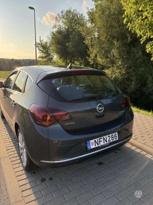 Brūns Opel Astra 2013 Viļņa, ar dzinēja tilpumu 1.69 L un nobraukumu 242 tūkst. km par 2400 €, foto 8 vietnē AUTOMOTO.COM.LV