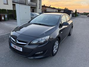 Brown Opel Astra 2013 in Kaunas, with an engine capacity of 1.70 L and mileage of 169 thousand km for 4000 €, photo 12 on AUTOMOTO.COM.LV