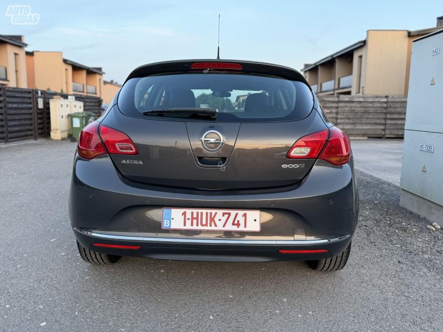 Brown Opel Astra 2013 in Kaunas, with an engine capacity of 1.70 L and mileage of 169 thousand km for 4000 €, photo 15 on AUTOMOTO.COM.LV