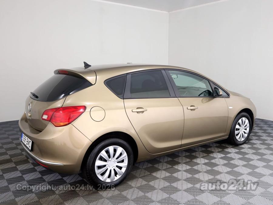 Brown Opel Astra 2014 in Tallinn, with an engine capacity of 1.60 L and mileage of 189 thousand km for 2699 €, photo 4 on AUTOMOTO.COM.LV
