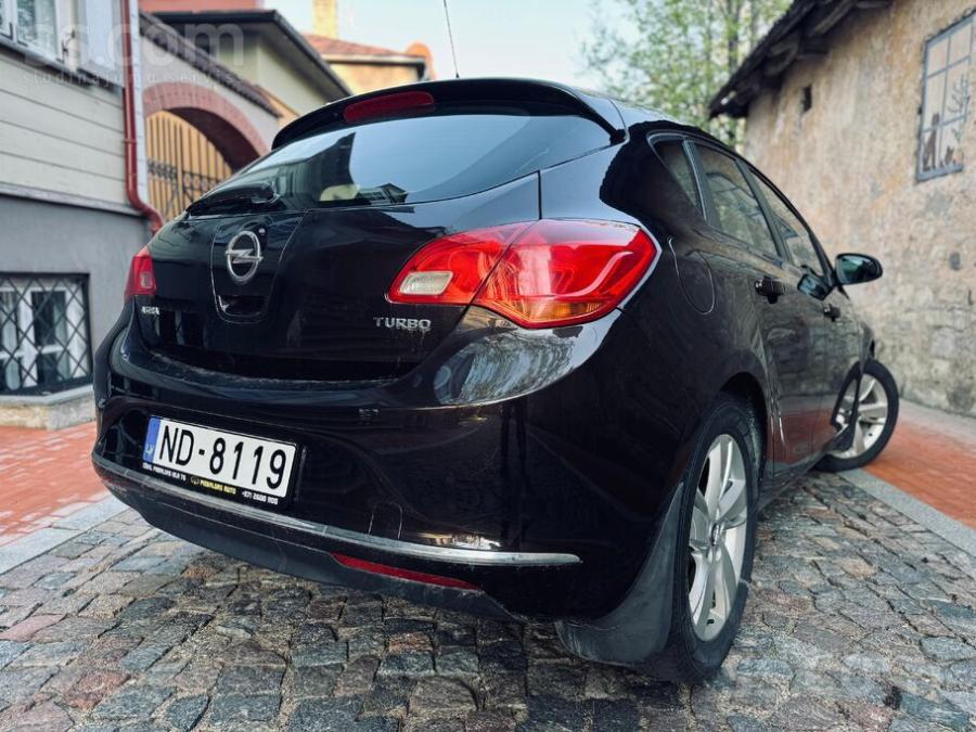 Brown Opel Astra 2014 in Cesis, with an engine capacity of 1.40 L and mileage of 0 thousand km for 2990 €, photo 6 on AUTOMOTO.COM.LV