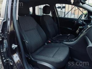 Brown Opel Astra 2014 in Cesis, with an engine capacity of 1.40 L and mileage of 0 thousand km for 2990 €, photo 12 on AUTOMOTO.COM.LV