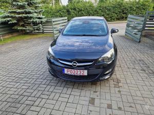 Brown Opel Astra 2014 in Kelme, with an engine capacity of 1.36 L and mileage of 157 thousand km for 5490 €, photo 4 on AUTOMOTO.COM.LV