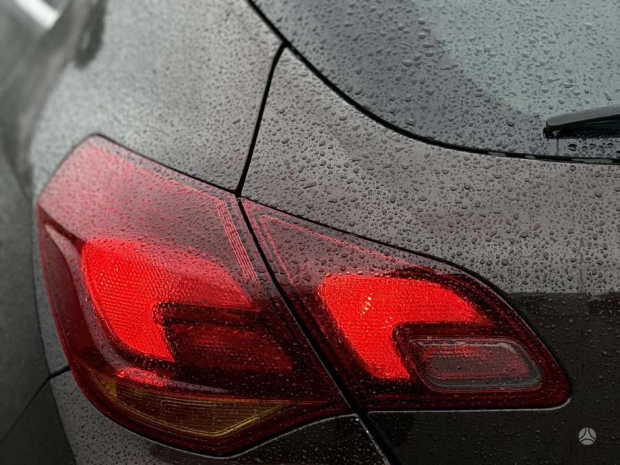 Brown Opel Astra 2014 in Kaunas, with an engine capacity of 1.96 L and mileage of 280 thousand km for 4650 €, photo 38 on AUTOMOTO.COM.LV