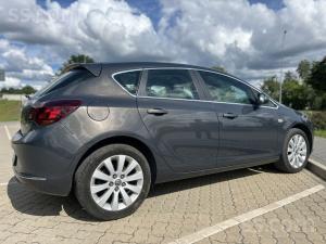 Brūns Opel Astra 2015 Saldus, ar dzinēja tilpumu 1.60 L un nobraukumu 145 tūkst. km par 6200 €, foto 5 vietnē AUTOMOTO.COM.LV