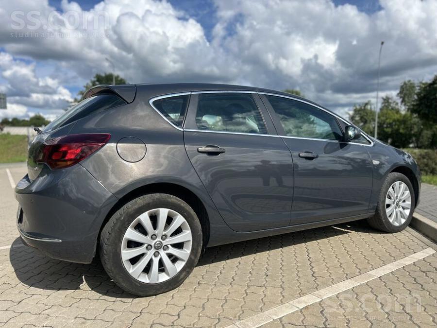 Brūns Opel Astra 2015 Saldus, ar dzinēja tilpumu 1.60 L un nobraukumu 145 tūkst. km par 6200 €, foto 5 vietnē AUTOMOTO.COM.LV