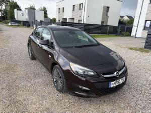 Brown Opel Astra 2015 in Vilnius, with an engine capacity of 1.36 L and mileage of 150 thousand km for 4850 €, photo 4 on AUTOMOTO.COM.LV
