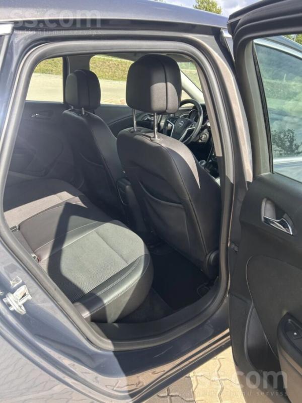 Brūns Opel Astra 2015 Saldus, ar dzinēja tilpumu 1.60 L un nobraukumu 145 tūkst. km par 6200 €, foto 6 vietnē AUTOMOTO.COM.LV