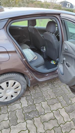 Brown Opel Astra 2016 in Tallinn, with an engine capacity of 1.00 L and mileage of 110 thousand km for 6000 €, photo 2 on AUTOMOTO.COM.LV