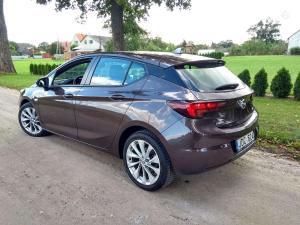 Brown Opel Astra 2016 in Vilkaviskis, with an engine capacity of 1.60 L and mileage of 246 thousand km for 4950 €, photo 5 on AUTOMOTO.COM.LV