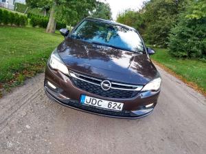 Brown Opel Astra 2016 in Vilkaviskis, with an engine capacity of 1.60 L and mileage of 246 thousand km for 4950 €, photo 6 on AUTOMOTO.COM.LV